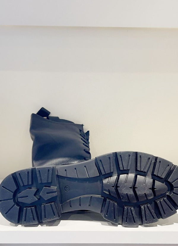 MJUS - Lace Up Boot - Indigo Bay